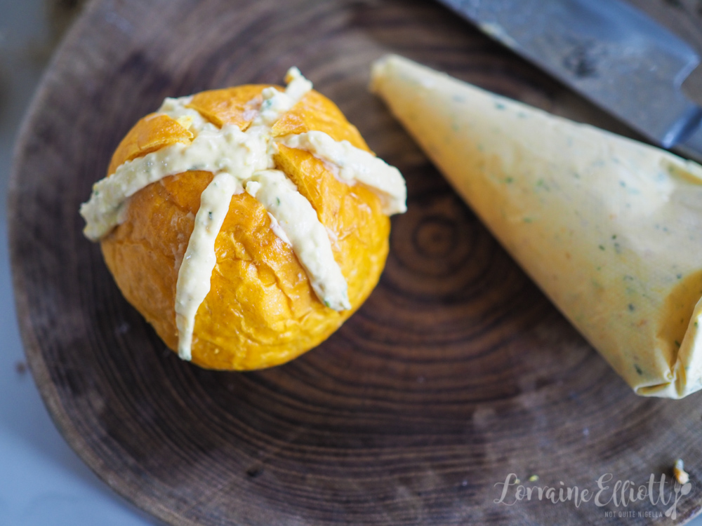 Korean Cream Cheese Garlic Bread @ Not Quite Nigella