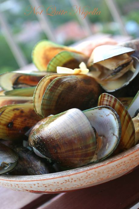 Recipe: Mouclade (Belgian Mussels) @ Not Quite Nigella